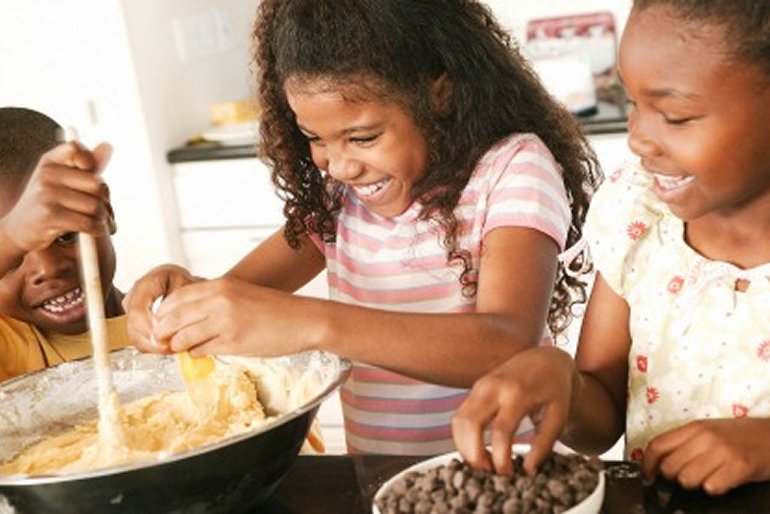 Tips For Baking & Cooking With Kids - Gold Medal Flour